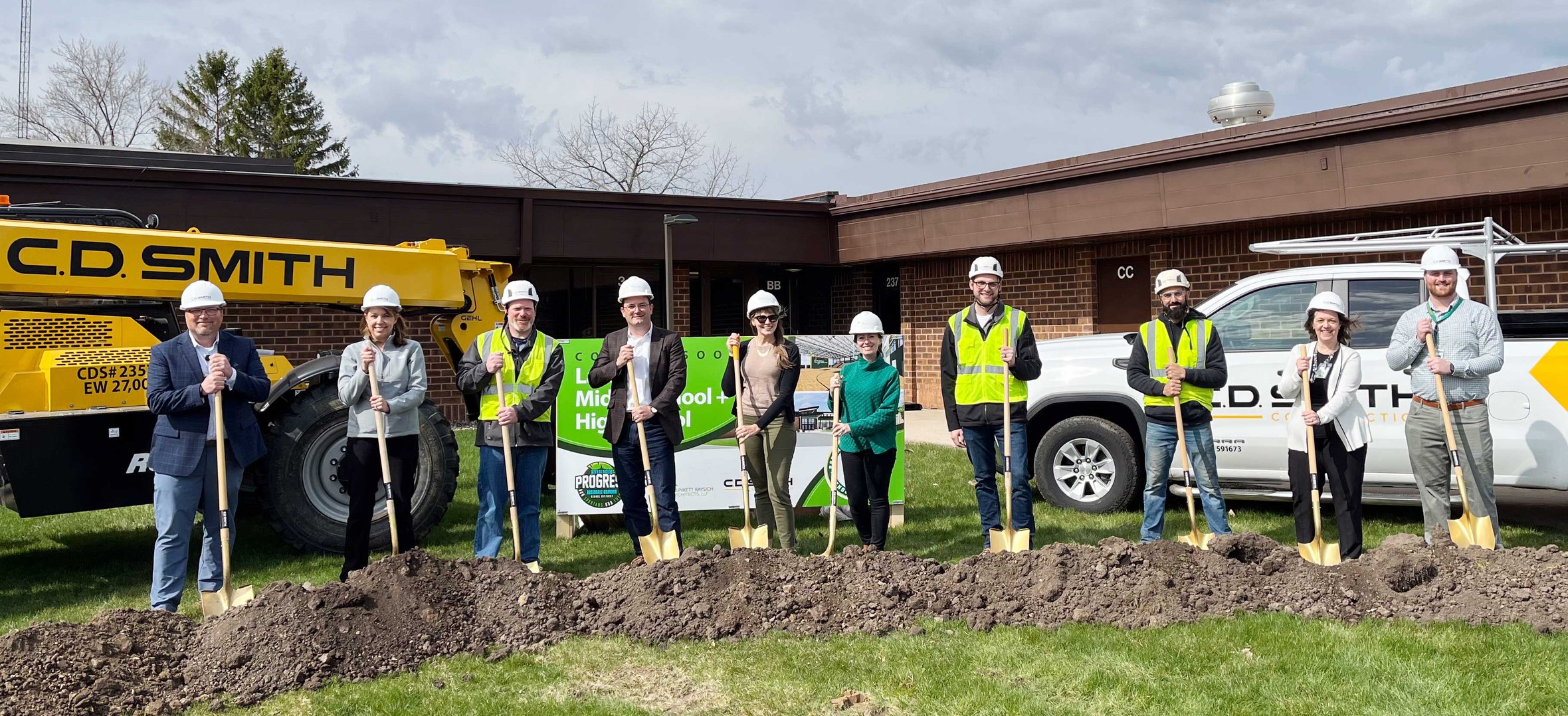 Rosendale-Brandon School District Hosts Groundbreaking at Laconia ...