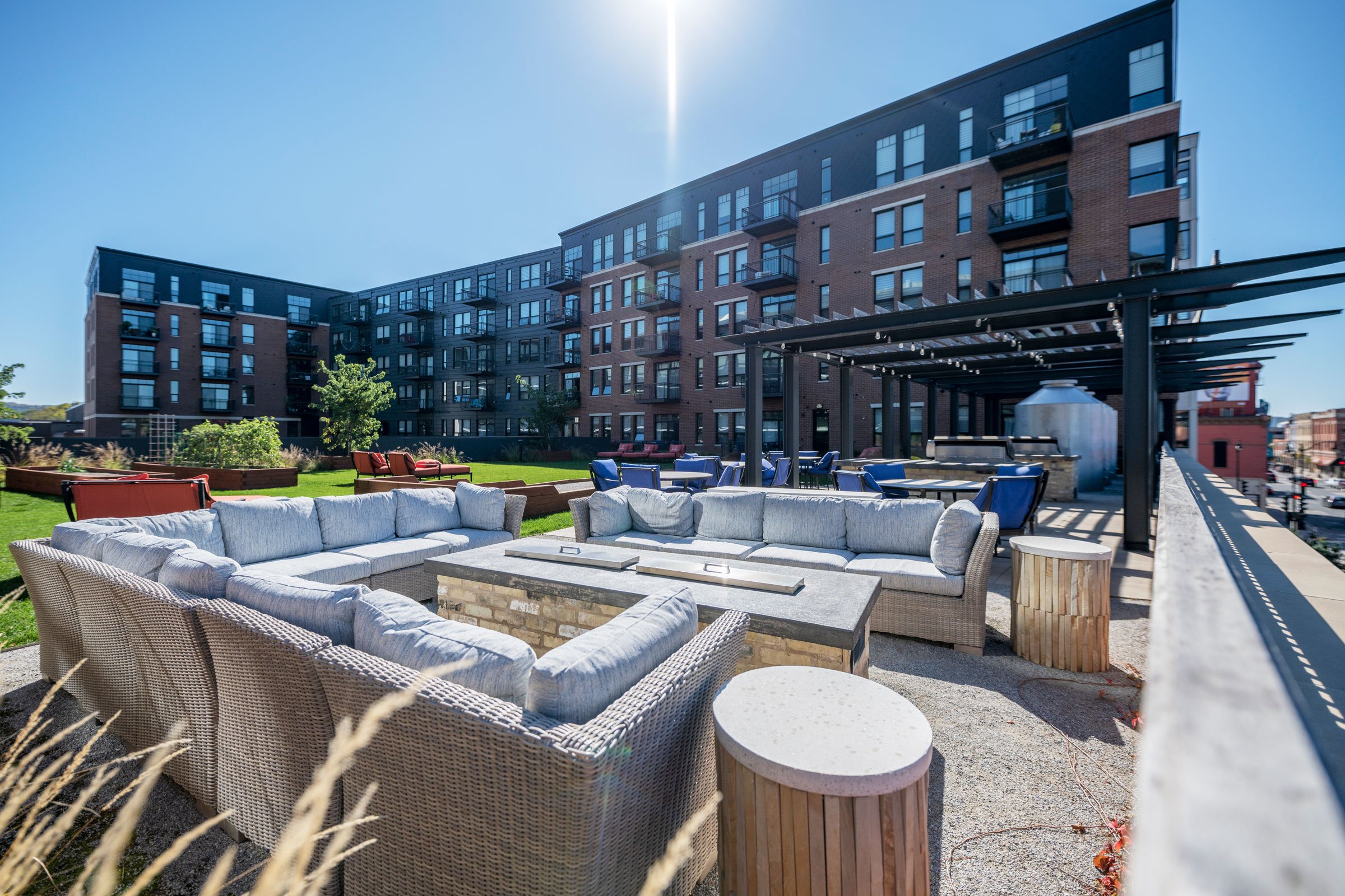 Mixed-Use Development Retail Building Commercial Construction Projects